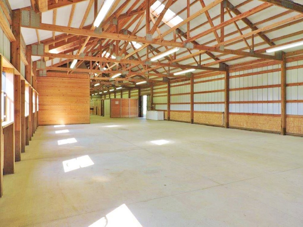 Tennessee Equestrian Farm For Sale w/ Morton Stables & Barn