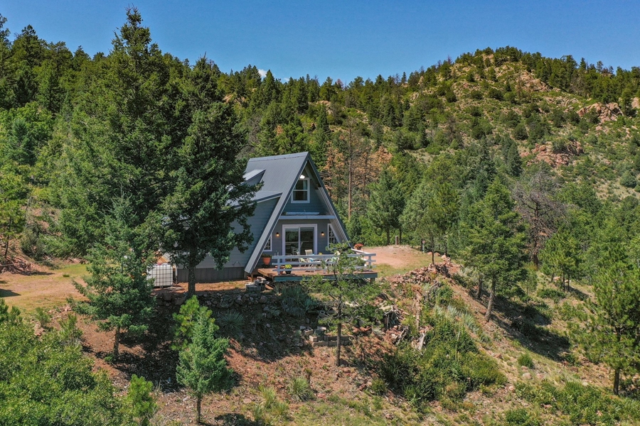 Adorable Updated A-Frame with Amazing Views
