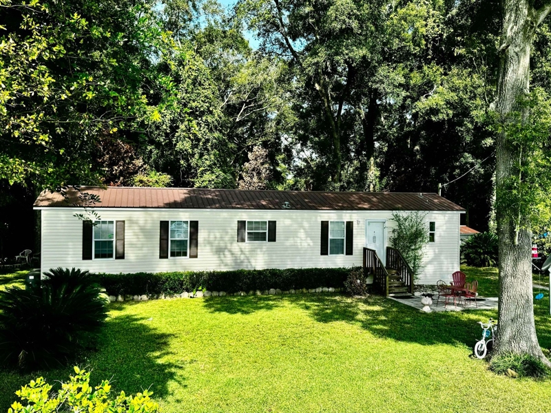 Country Home in Levy County!