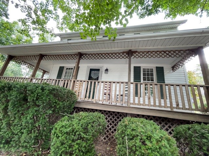 Malaga, OH Two Story home in town