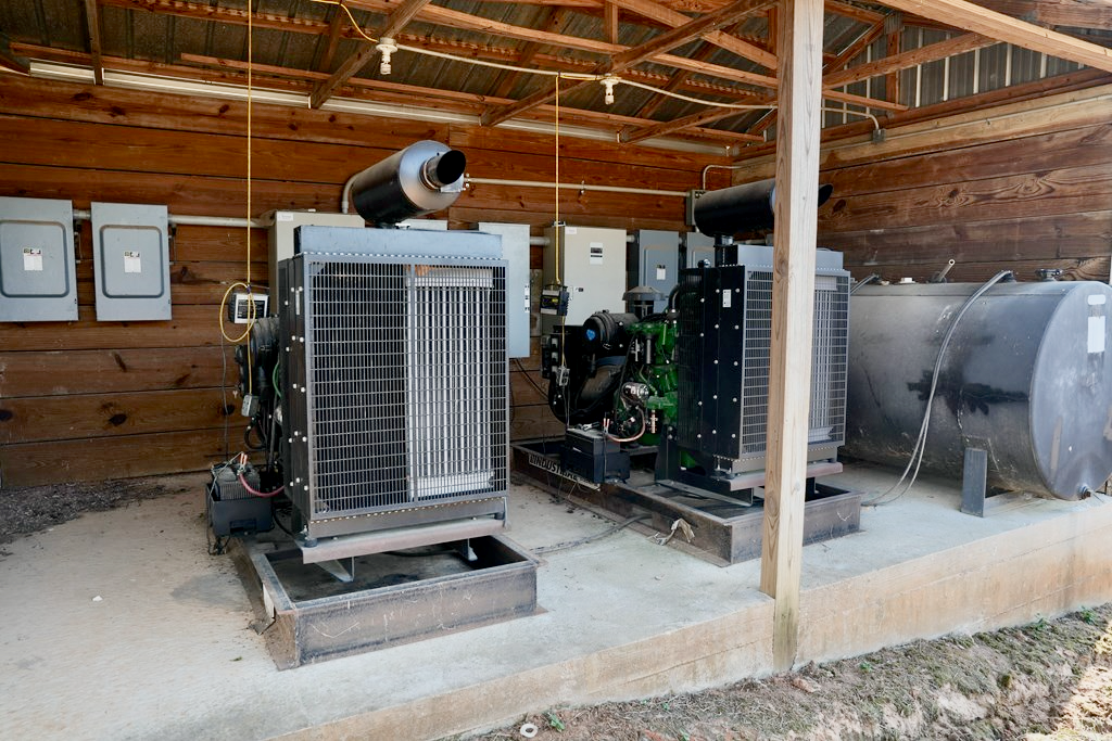 MS Poultry Farm Broiler Farm with Residence and 54 Acres