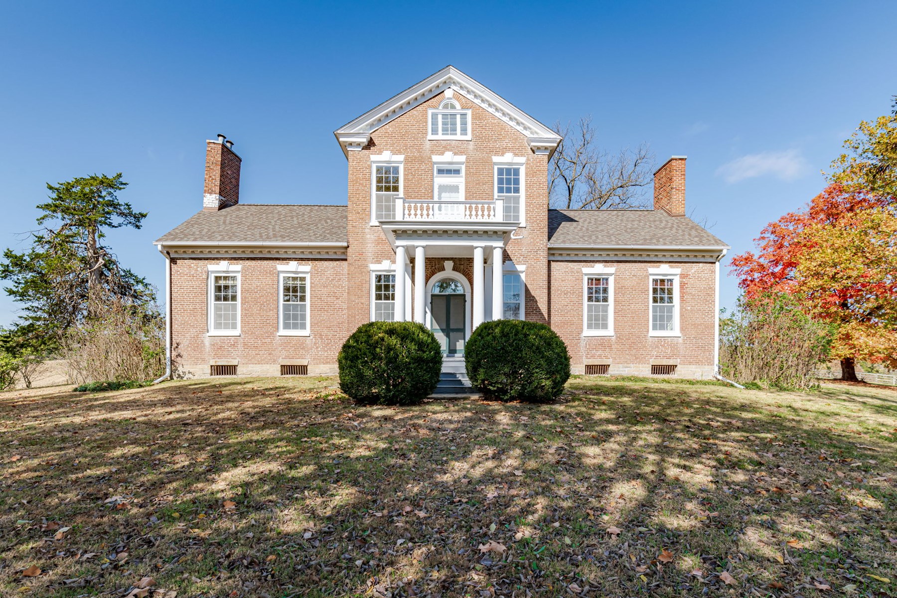 Historic Missouri Estate with 349.15 Acres