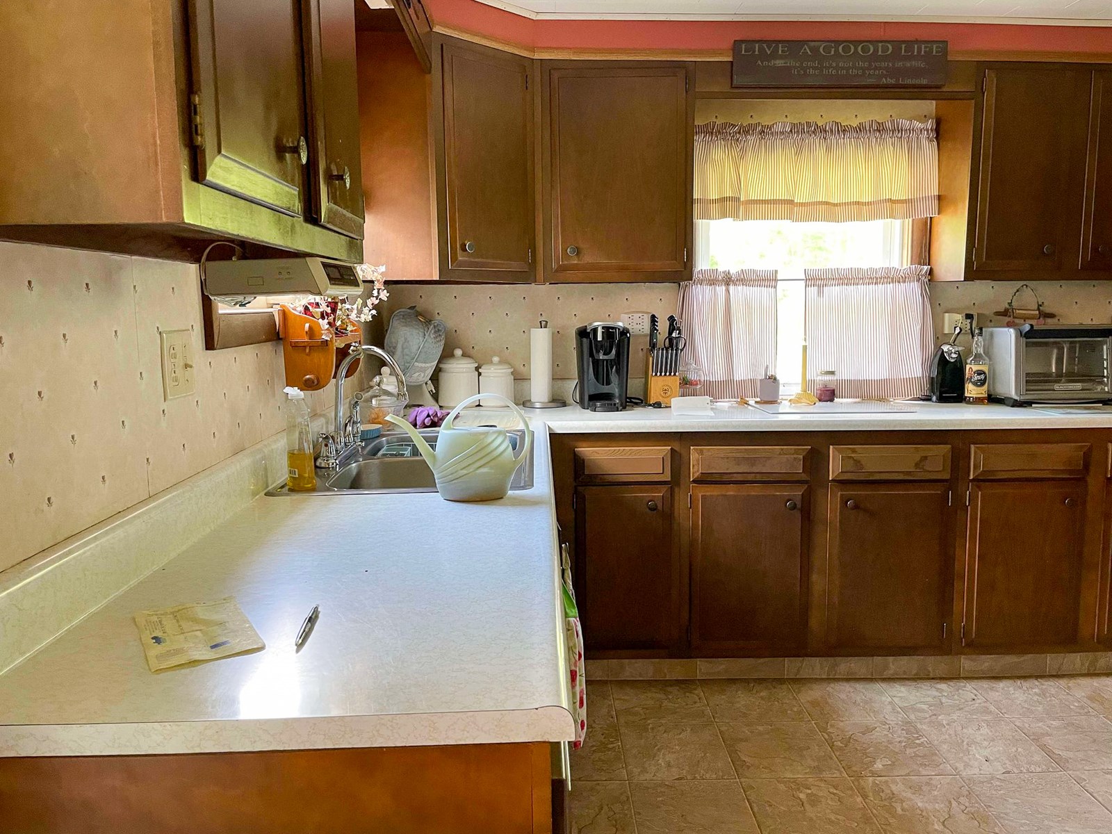 Quiet Country Farmhouse