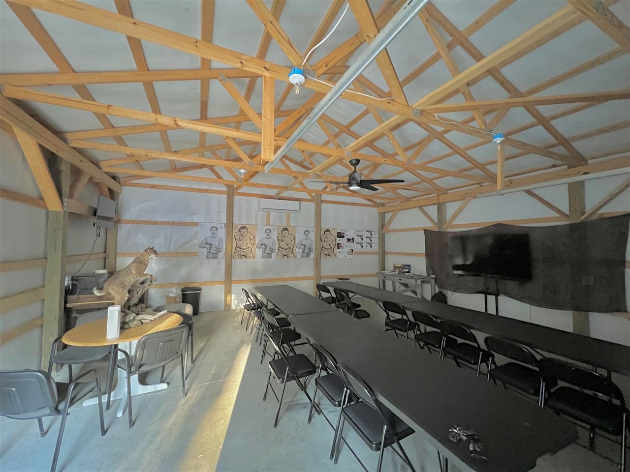 42 mostly wooded acres & buildings for sale near Cromwell Ky