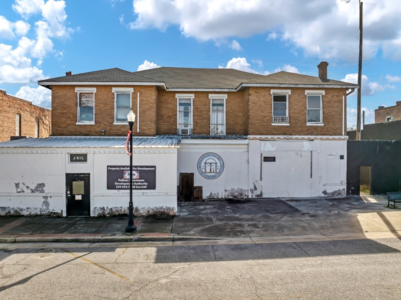 Historic 1920 Jail in Old Pelham, GA – Unique Opportunity!