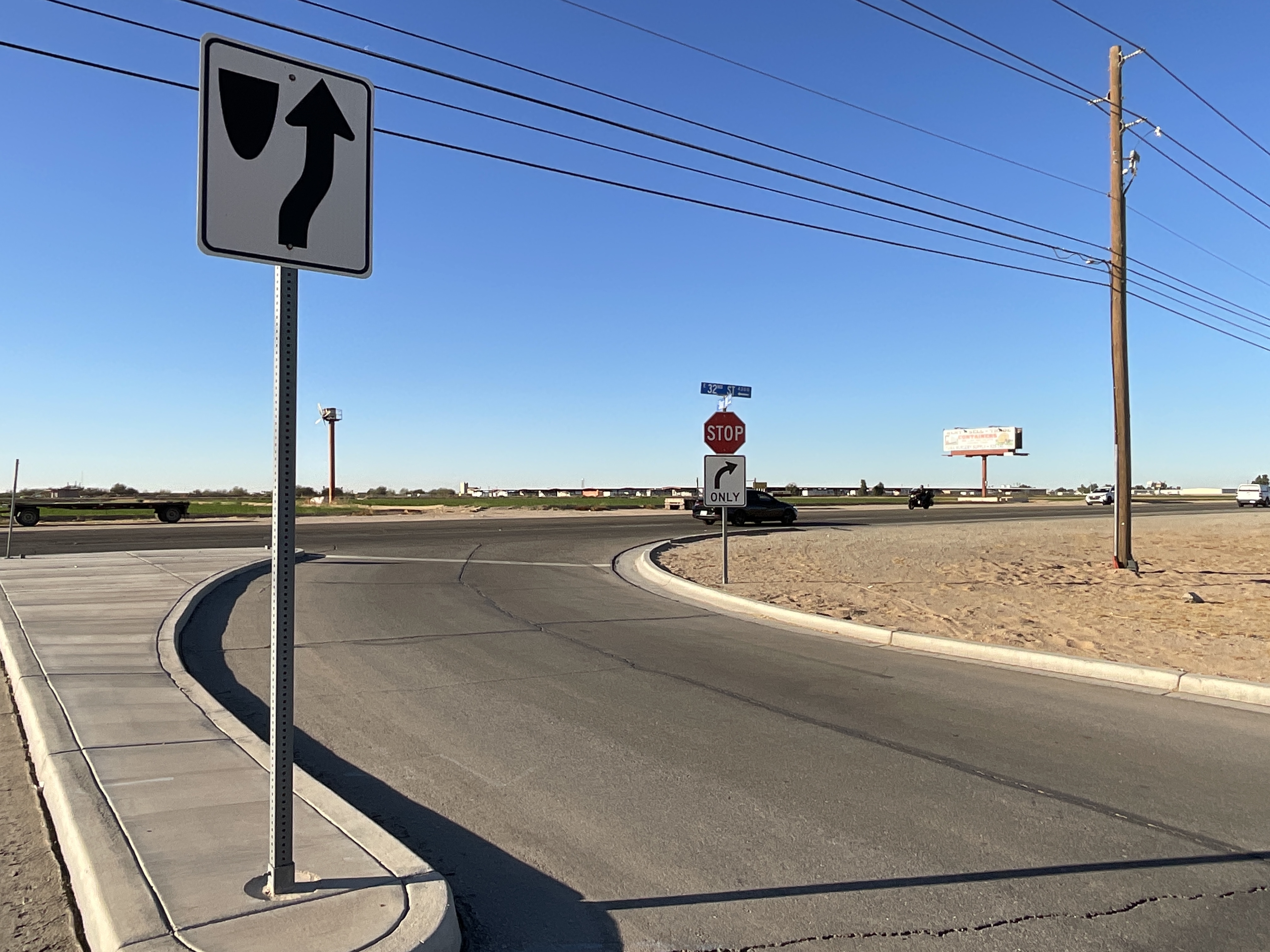 Corner Commercial Lot for Sale - Excellent location in Yuma AZ