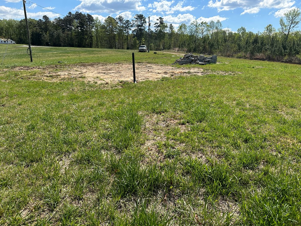 Brunswick Breakaway: Your Private Acre of Country Freedom in VA