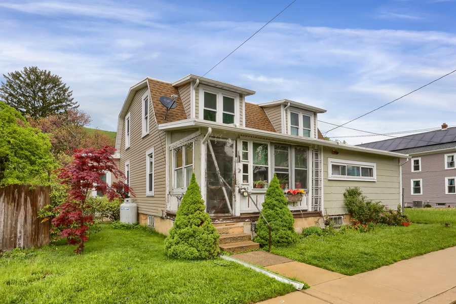 209 North St, Lykens, PA 17048