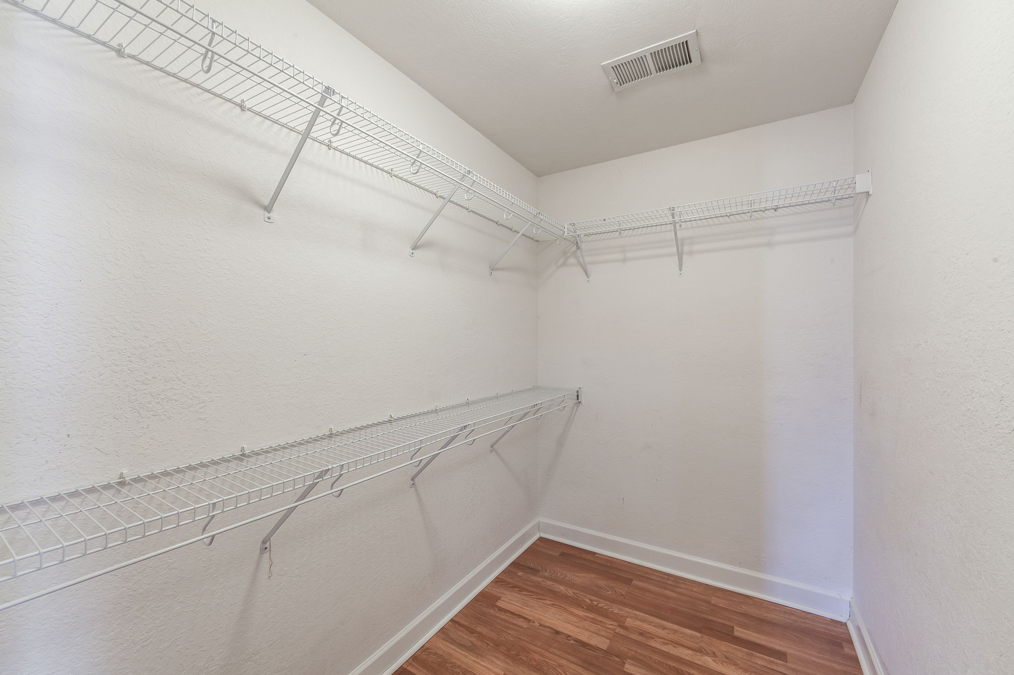 Move-in-Ready Cedarbrook Farms Home with Fenced Backyard