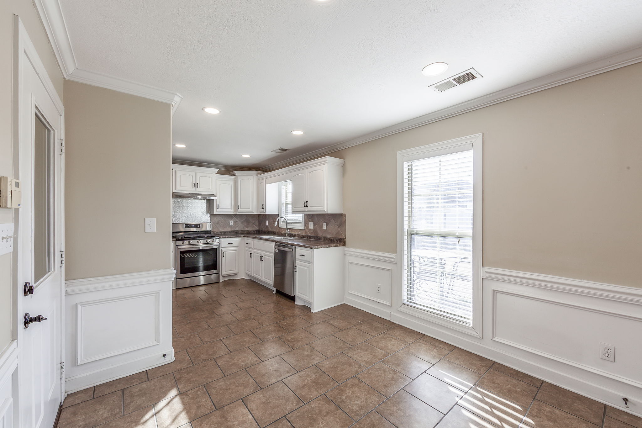 Move-in-Ready Cedarbrook Farms Home with Fenced Backyard