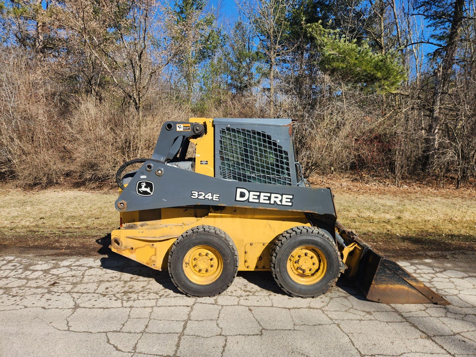 Lot # 4606 - 2016 DEERE 324E